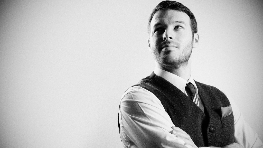 Aaron Calvert Hypnotist and Mind Reader Header Front Page - Aaron ...